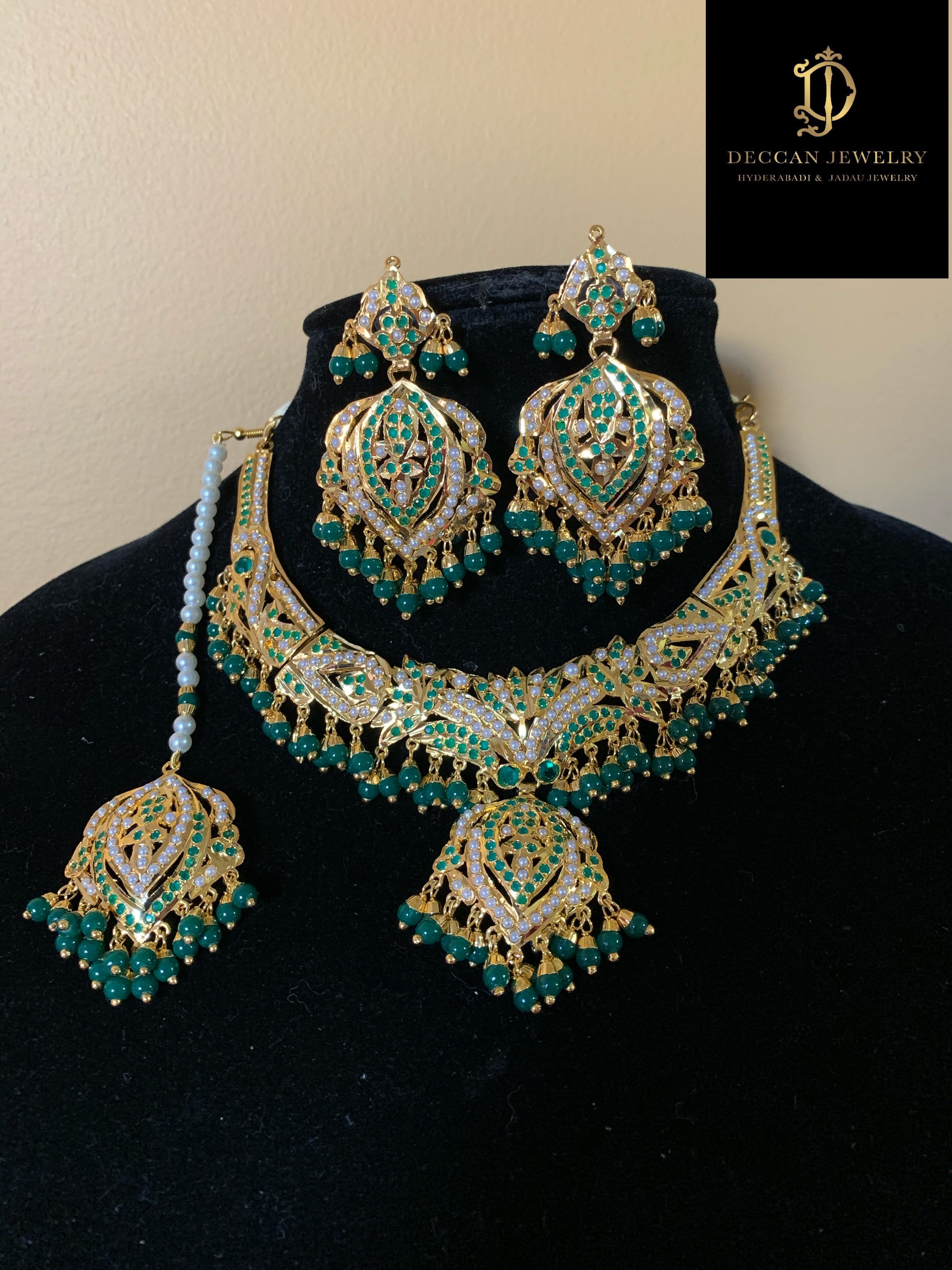 NS62 Taseen necklace set in emerald (READY TO SHIP) – Deccan Jewelry